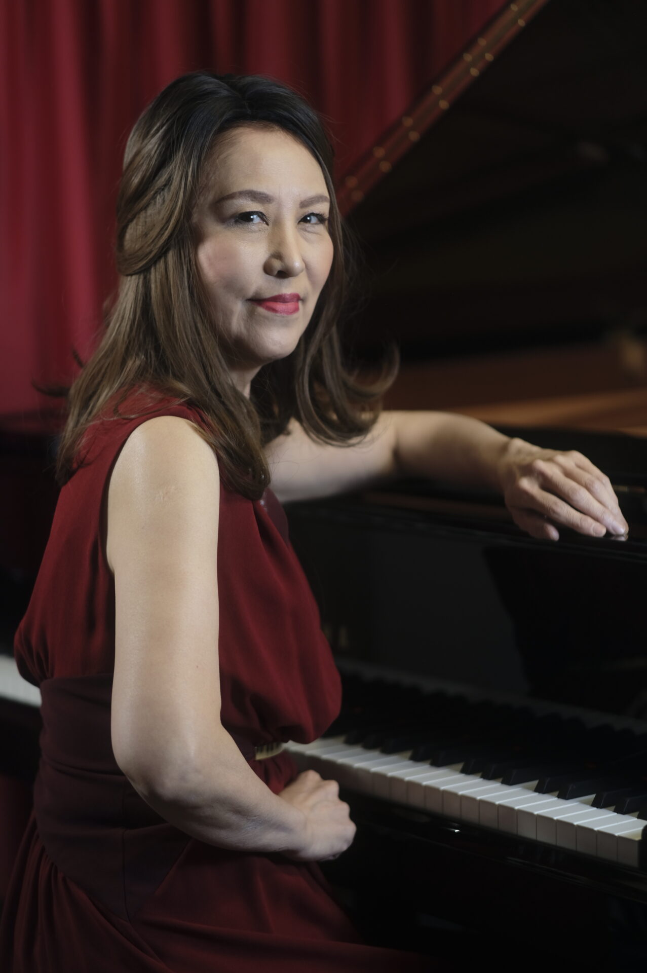 Jazz Pianist Eva Profile – ミュージックマルシェ エンジョイ ジャズピアノレッスン